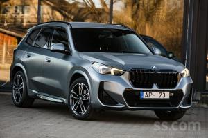 Pelēks BMW X1 2022 Rīga, ar dzinēja tilpumu 2.00 L un nobraukumu 0 tūkst. km par 29500 €, foto 4 vietnē AUTOMOTO.COM.LV