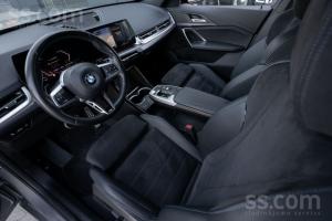 Pelēks BMW X1 2022 Rīga, ar dzinēja tilpumu 2.00 L un nobraukumu 0 tūkst. km par 29500 €, foto 21 vietnē AUTOMOTO.COM.LV