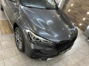 Pelēks BMW X1 2022 Mažeikiai, ar dzinēja tilpumu 1.50 L un nobraukumu 29 tūkst. km par 26620 €, foto 4 vietnē AUTOMOTO.COM.LV