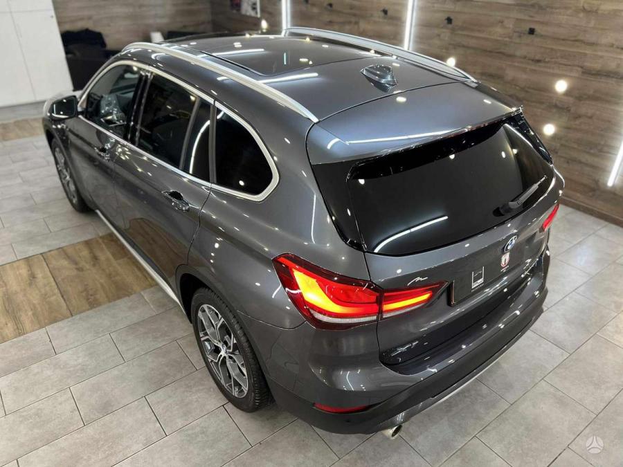 Pelēks BMW X1 2022 Mažeikiai, ar dzinēja tilpumu 1.50 L un nobraukumu 29 tūkst. km par 26620 €, foto 5 vietnē AUTOMOTO.COM.LV