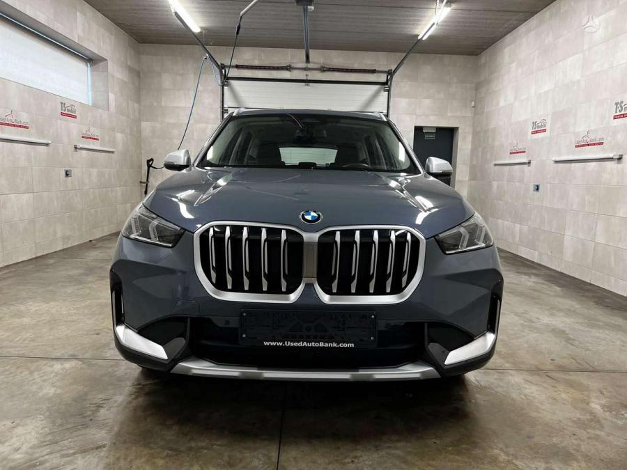 Pelēks BMW X1 2022 Marijampole, ar dzinēja tilpumu 1.50 L un nobraukumu 134 tūkst. km par 28435 €, foto 3 vietnē AUTOMOTO.COM.LV