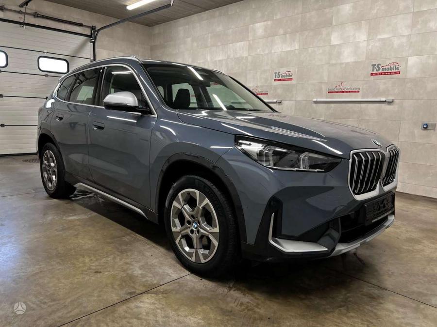 Pelēks BMW X1 2022 Marijampole, ar dzinēja tilpumu 1.50 L un nobraukumu 134 tūkst. km par 28435 €, foto 4 vietnē AUTOMOTO.COM.LV