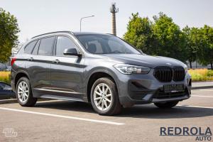 Grey BMW X1 2022 in Kaunas, with an engine capacity of 1.50 L and mileage of 177 thousand km for 16900 €, photo 4 on AUTOMOTO.COM.LV