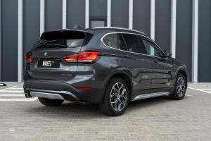 Pelēks BMW X1 2022 Viļņa, ar dzinēja tilpumu 1.50 L un nobraukumu 30 tūkst. km par 27000 €, foto 6 vietnē AUTOMOTO.COM.LV