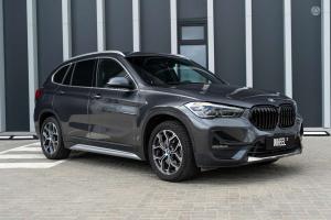 Pelēks BMW X1 2022 Viļņa, ar dzinēja tilpumu 1.50 L un nobraukumu 30 tūkst. km par 27000 €, foto 8 vietnē AUTOMOTO.COM.LV