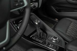 Pelēks BMW X1 2022 Viļņa, ar dzinēja tilpumu 1.50 L un nobraukumu 30 tūkst. km par 27000 €, foto 36 vietnē AUTOMOTO.COM.LV