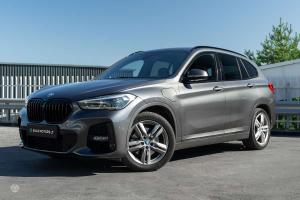 Grey BMW X1 2022 in Vilnius, with an engine capacity of 1.50 L and mileage of 52 thousand km for 24950 €, photo 1 on AUTOMOTO.COM.LV