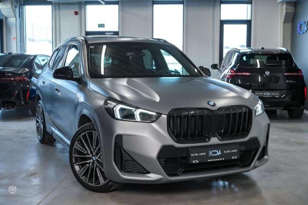 Grey BMW X1 2023 in Kaunas, with an engine capacity of 2.00 L and mileage of 55 thousand km for 43450 €, photo 3 on AUTOMOTO.COM.LV
