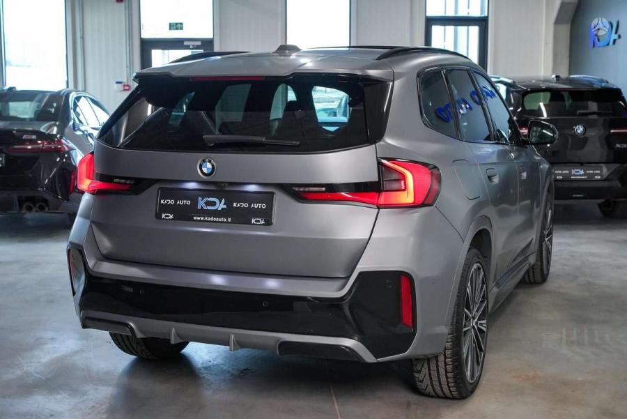 Grey BMW X1 2023 in Kaunas, with an engine capacity of 2.00 L and mileage of 55 thousand km for 43450 €, photo 12 on AUTOMOTO.COM.LV