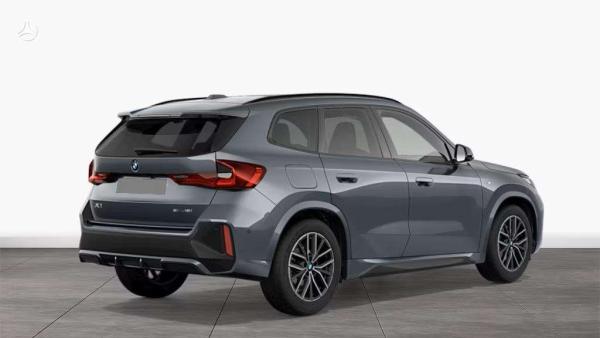Pelēks BMW X1 2023 Viļņa, ar dzinēja tilpumu 1.50 L un nobraukumu 73 tūkst. km par 36290 €, foto 2 vietnē AUTOMOTO.COM.LV