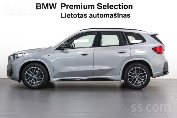 Pelēks BMW X1 2023 Rīga, ar dzinēja tilpumu 1.50 L un nobraukumu 34 tūkst. km par 34500 €, foto 2 vietnē AUTOMOTO.COM.LV