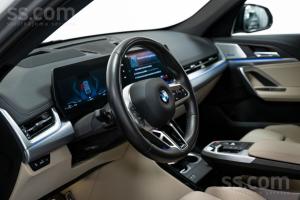 Pelēks BMW X1 2023 Rīga, ar dzinēja tilpumu 1.50 L un nobraukumu 34 tūkst. km par 34500 €, foto 27 vietnē AUTOMOTO.COM.LV