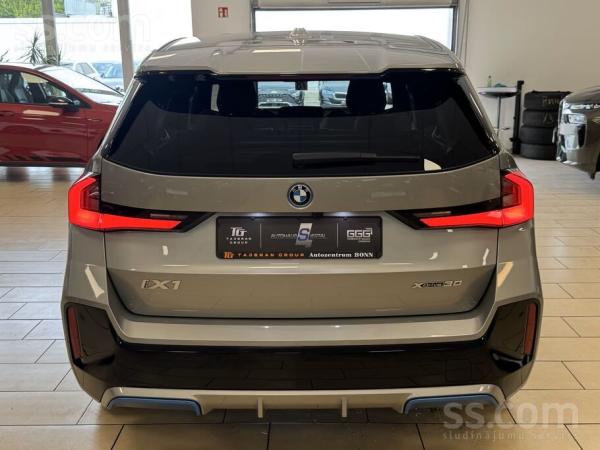 Pelēks BMW X1 2024 Rīga, ar dzinēja tilpumu 2.00 L un nobraukumu 47 tūkst. km par 39650 €, foto 6 vietnē AUTOMOTO.COM.LV