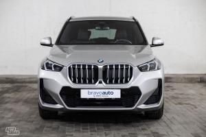 Grey BMW X1 2025 in Vilnius, with an engine capacity of 1.50 L and mileage of 19 thousand km for 39991 €, photo 3 on AUTOMOTO.COM.LV