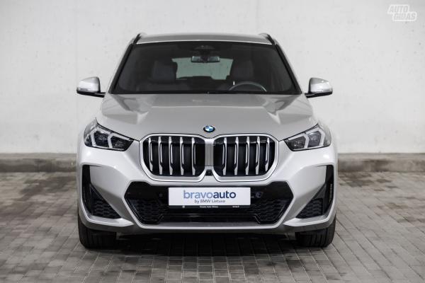 Grey BMW X1 2025 in Vilnius, with an engine capacity of 1.50 L and mileage of 19 thousand km for 39991 €, photo 4 on AUTOMOTO.COM.LV