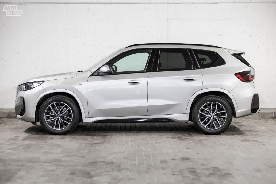 Grey BMW X1 2025 in Vilnius, with an engine capacity of 1.50 L and mileage of 19 thousand km for 39991 €, photo 6 on AUTOMOTO.COM.LV