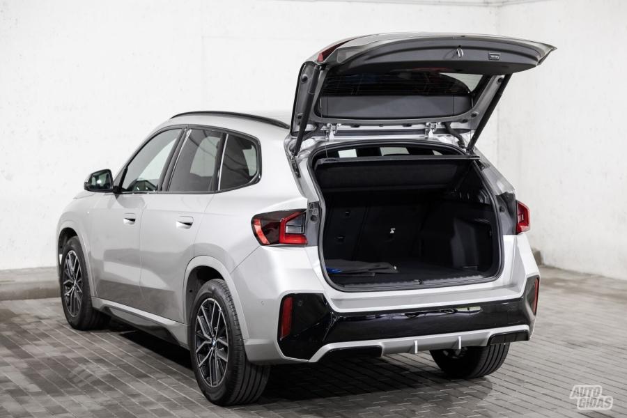 Grey BMW X1 2025 in Vilnius, with an engine capacity of 1.50 L and mileage of 19 thousand km for 39991 €, photo 32 on AUTOMOTO.COM.LV