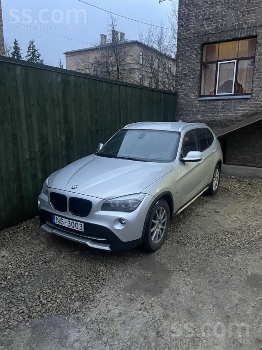 Pelēks BMW X1 2009 Rīga, ar dzinēja tilpumu 2.00 L un nobraukumu 413 tūkst. km par 6995 €, foto 11 vietnē AUTOMOTO.COM.LV