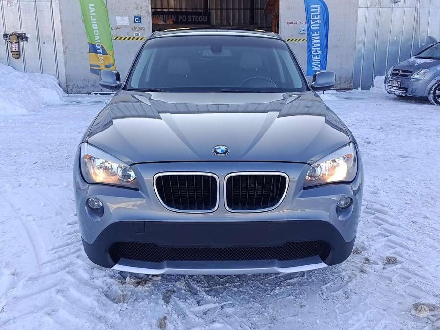 Grey BMW X1 2010 in Siauliai, with an engine capacity of 2.00 L and mileage of 247 thousand km for 5650 €, photo 1 on AUTOMOTO.COM.LV