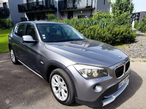 Pelēks BMW X1 2010 Kauņa, ar dzinēja tilpumu 2.00 L un nobraukumu 217 tūkst. km par 6250 €, foto 1 vietnē AUTOMOTO.COM.LV
