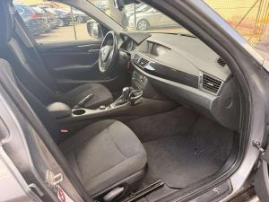 Pelēks BMW X1 2011 Tauragė, ar dzinēja tilpumu 2.00 L un nobraukumu 287 tūkst. km par 5500 €, foto 9 vietnē AUTOMOTO.COM.LV