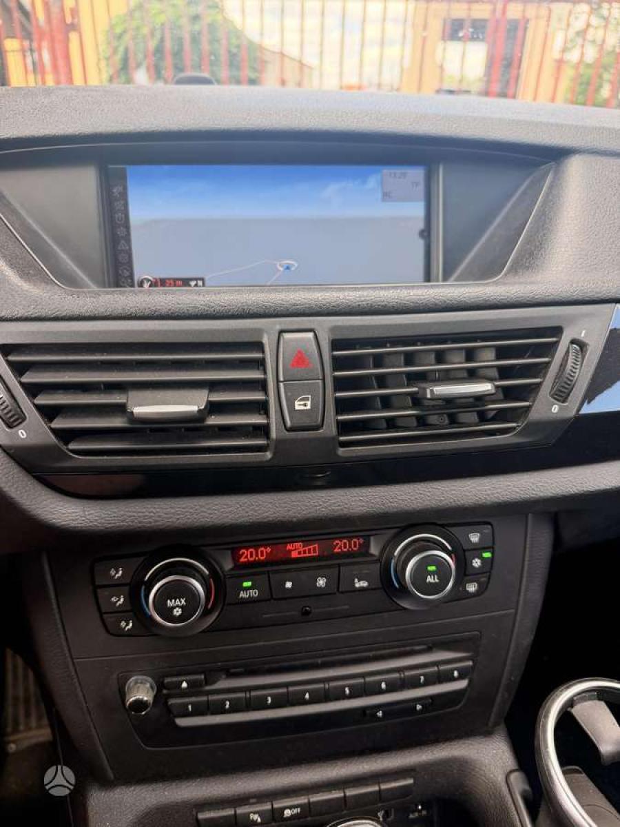 Pelēks BMW X1 2011 Tauragė, ar dzinēja tilpumu 2.00 L un nobraukumu 287 tūkst. km par 5500 €, foto 13 vietnē AUTOMOTO.COM.LV