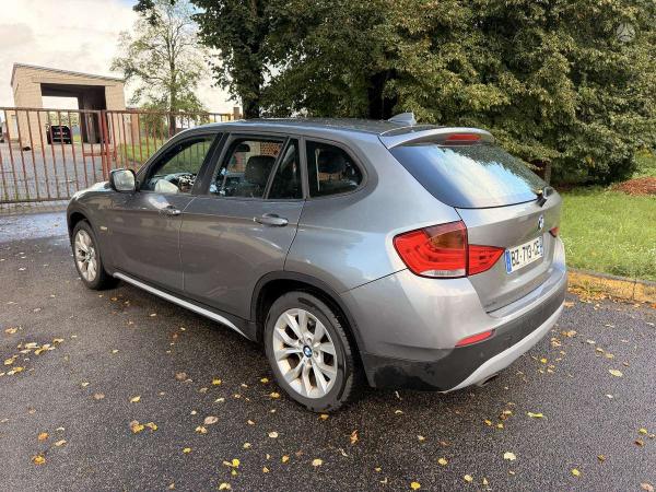 BMW X1 2011 in Taurage on AUTOMOTO.COM.LV Grey BMW X1 2011 in Taurage, with an engine capacity of 2.00 L and mileage of 287 thousand km for 5150 €, photo 5 on AUTOMOTO.COM.LV