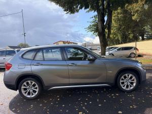 Grey BMW X1 2011 in Taurage, with an engine capacity of 2.00 L and mileage of 287 thousand km for 5150 €, photo 9 on AUTOMOTO.COM.LV