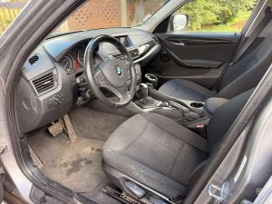 Grey BMW X1 2011 in Taurage, with an engine capacity of 2.00 L and mileage of 287 thousand km for 5150 €, photo 10 on AUTOMOTO.COM.LV