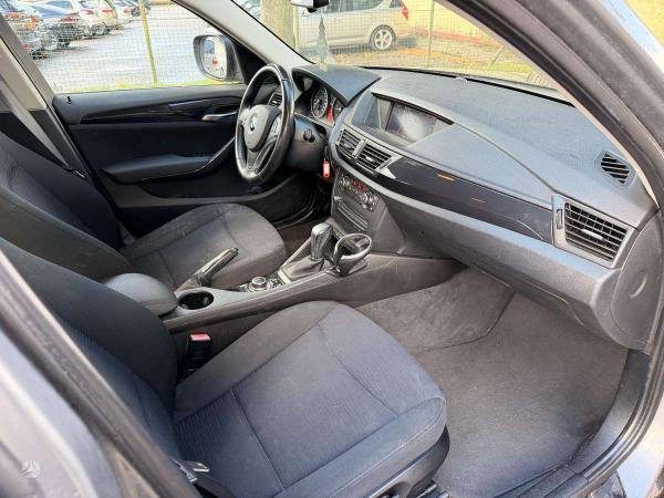 BMW X1 2011 in Taurage on AUTOMOTO.COM.LV Grey BMW X1 2011 in Taurage, with an engine capacity of 2.00 L and mileage of 287 thousand km for 5150 €, photo 11 on AUTOMOTO.COM.LV