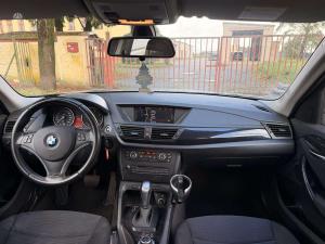 Grey BMW X1 2011 in Taurage, with an engine capacity of 2.00 L and mileage of 287 thousand km for 5150 €, photo 12 on AUTOMOTO.COM.LV