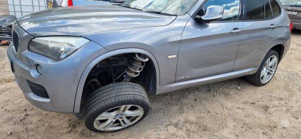 Grey BMW X1 2012 in Prienai, with an engine capacity of 2.00 L and mileage of 150 thousand km for 3250 €, photo 6 on AUTOMOTO.COM.LV