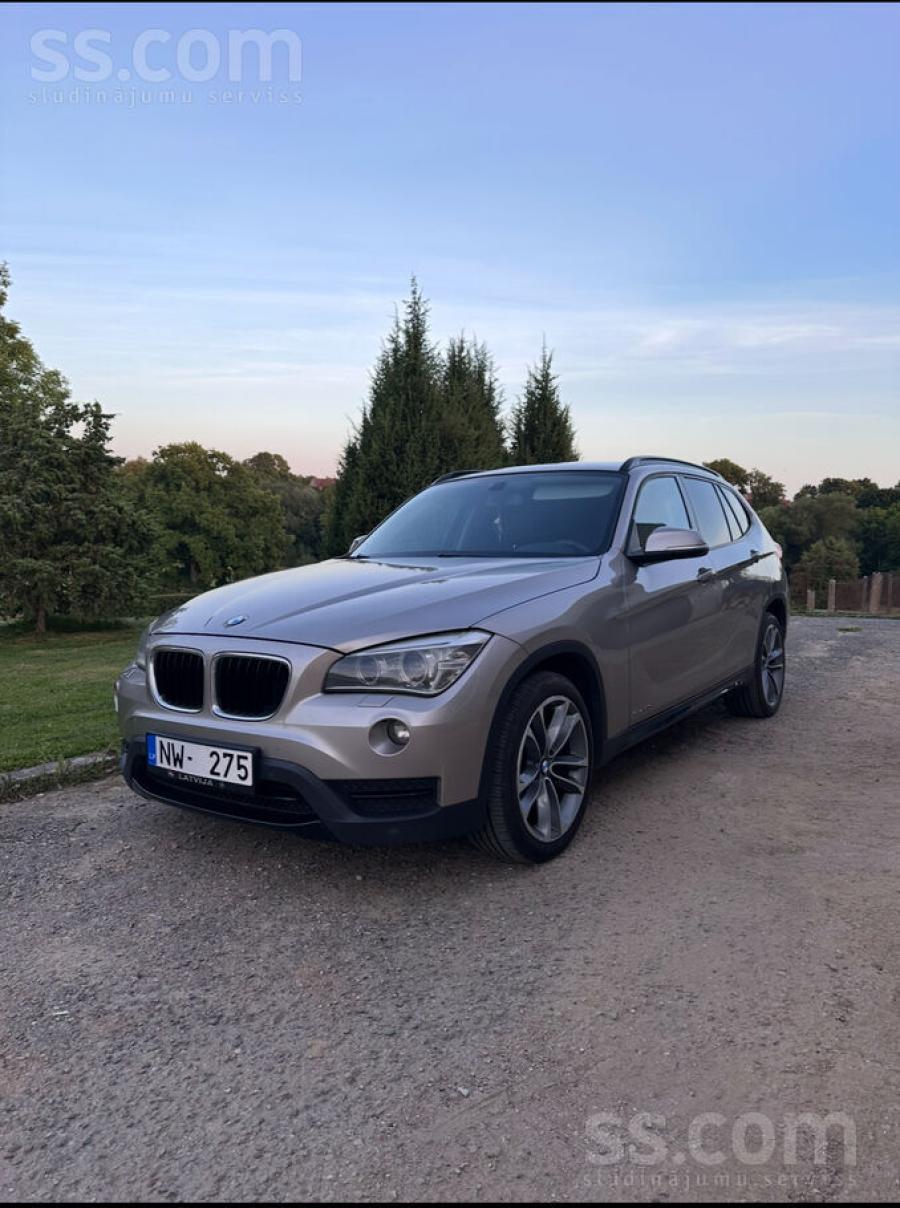 Grey BMW X1 2012 in Liepaja, with an engine capacity of 2.00 L and mileage of 293 thousand km for 7500 €, photo 1 on AUTOMOTO.COM.LV