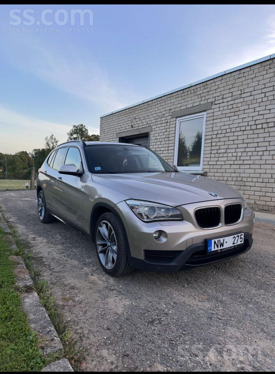 Grey BMW X1 2012 in Liepaja, with an engine capacity of 2.00 L and mileage of 293 thousand km for 7200 €, photo 3 on AUTOMOTO.COM.LV