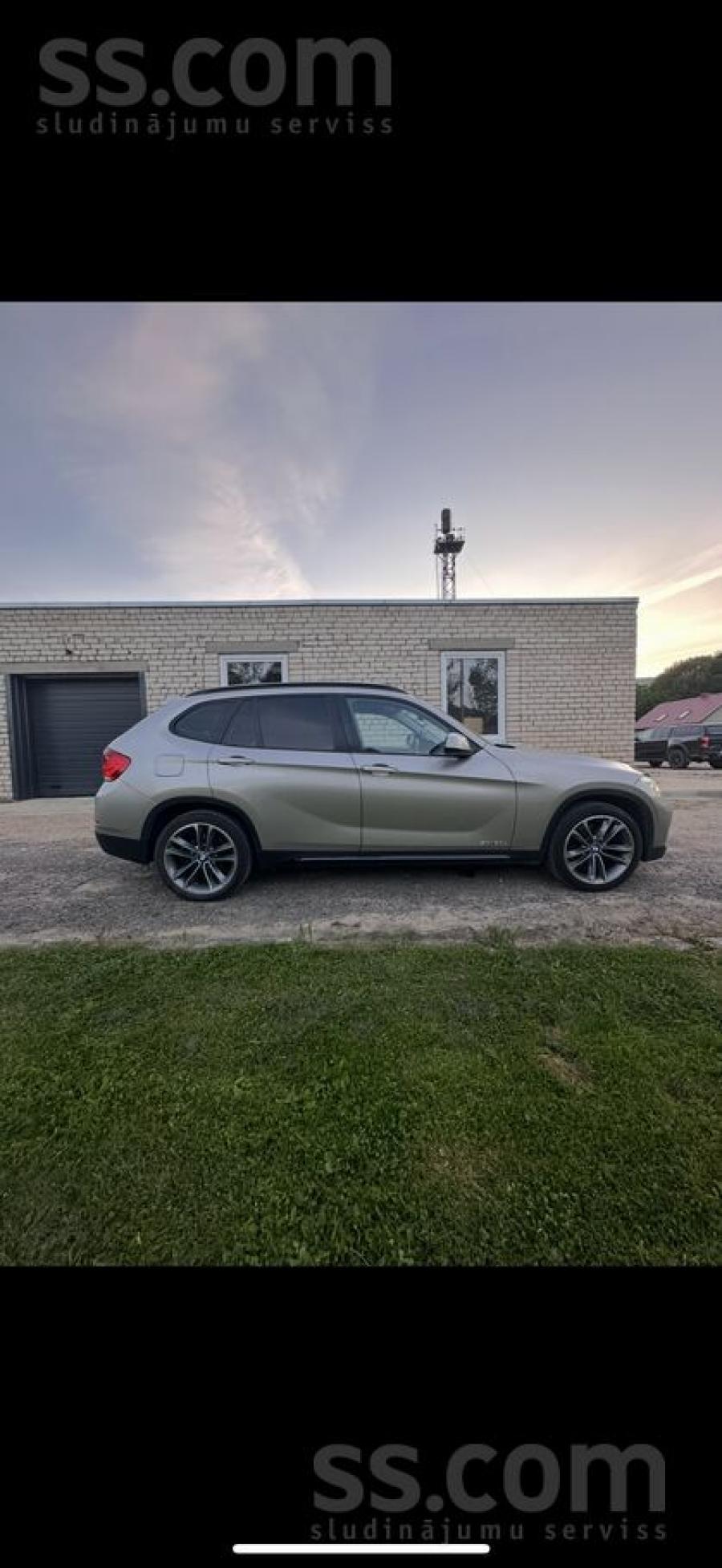 Grey BMW X1 2012 in Liepaja, with an engine capacity of 2.00 L and mileage of 293 thousand km for 7200 €, photo 9 on AUTOMOTO.COM.LV
