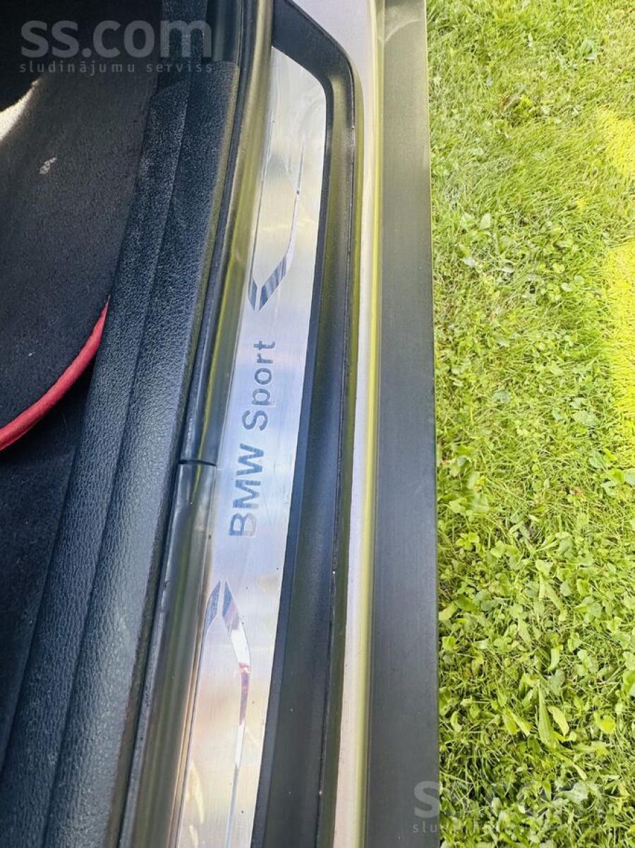 Grey BMW X1 2012 in Liepaja, with an engine capacity of 2.00 L and mileage of 293 thousand km for 7200 €, photo 11 on AUTOMOTO.COM.LV
