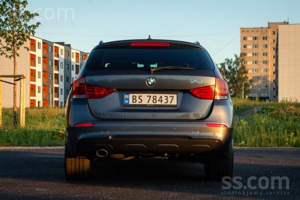 Pelēks BMW X1 2013 Jelgava, ar dzinēja tilpumu 2.00 L un nobraukumu 204 tūkst. km par 7890 €, foto 4 vietnē AUTOMOTO.COM.LV