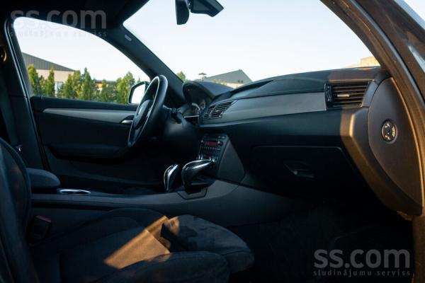 Pelēks BMW X1 2013 Jelgava, ar dzinēja tilpumu 2.00 L un nobraukumu 204 tūkst. km par 7890 €, foto 7 vietnē AUTOMOTO.COM.LV