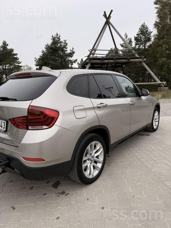 Grey BMW X1 2014 in Liepaja, with an engine capacity of 2.00 L and mileage of 215 thousand km for 9800 €, photo 2 on AUTOMOTO.COM.LV