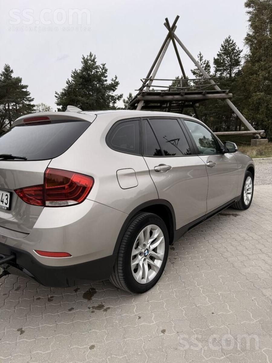 Grey BMW X1 2014 in Liepaja, with an engine capacity of 2.00 L and mileage of 215 thousand km for 9800 €, photo 3 on AUTOMOTO.COM.LV