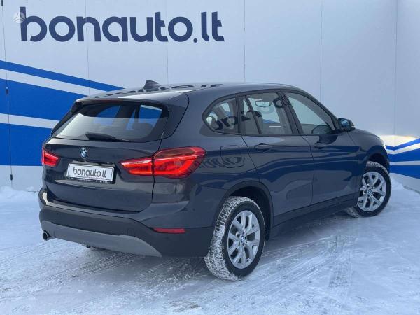 Grey BMW X1 2016 in Kaunas, with an engine capacity of 2.00 L and mileage of 291 thousand km for 13850 €, photo 3 on AUTOMOTO.COM.LV