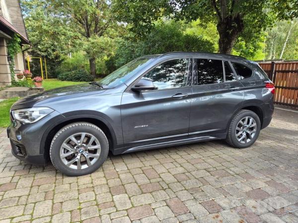 Pelēks BMW X1 2016 Rīga, ar dzinēja tilpumu 2.00 L un nobraukumu 160 tūkst. km par 13600 €, foto 3 vietnē AUTOMOTO.COM.LV