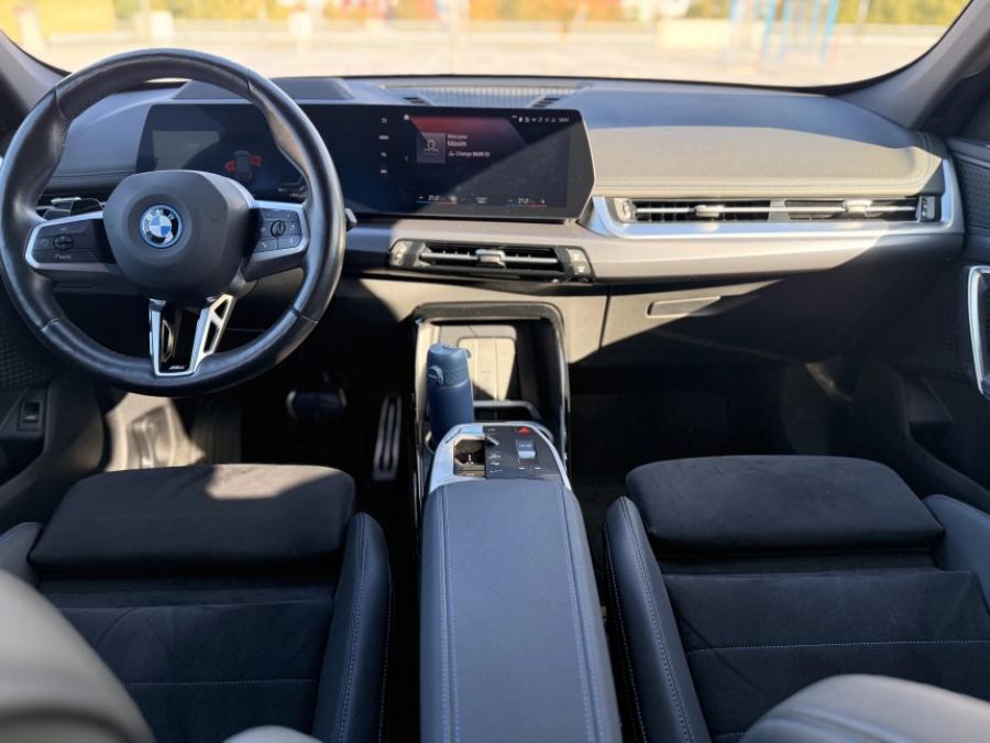 Grey BMW X1 2023 in Riga, with an engine capacity of 0.10 L and mileage of 26 thousand km for 35900 €, photo 21 on AUTOMOTO.COM.LV