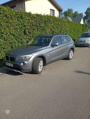 Grey BMW X1 2011 in Panevezys, with an engine capacity of 2.00 L and mileage of 273 thousand km for 6100 €, photo 4 on AUTOMOTO.COM.LV