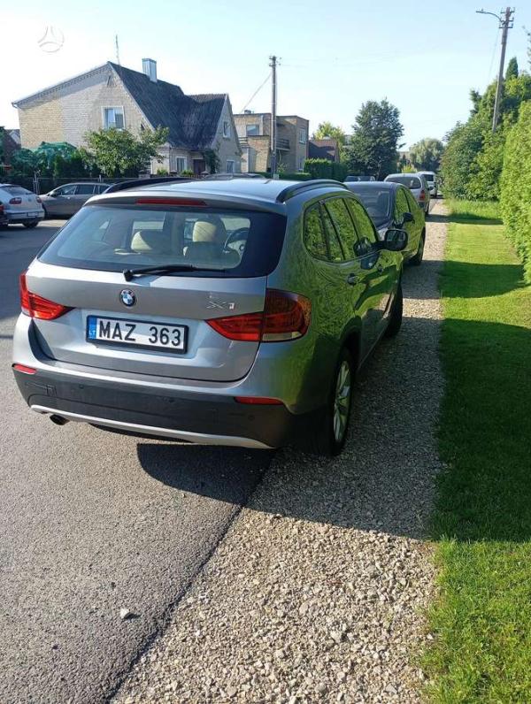 Grey BMW X1 2011 in Panevezys, with an engine capacity of 2.00 L and mileage of 273 thousand km for 6100 €, photo 4 on AUTOMOTO.COM.LV