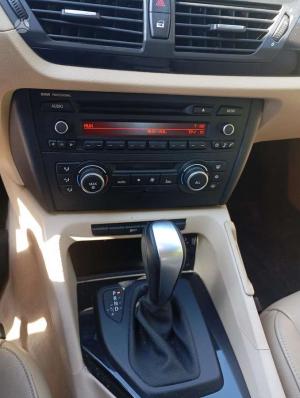 Grey BMW X1 2011 in Panevezys, with an engine capacity of 2.00 L and mileage of 273 thousand km for 6100 €, photo 7 on AUTOMOTO.COM.LV