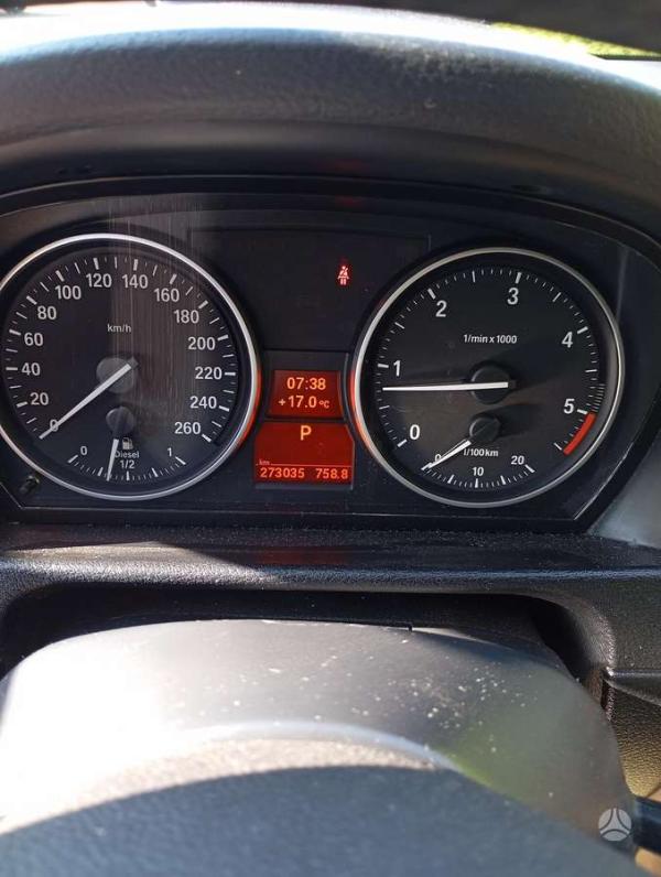 Grey BMW X1 2011 in Panevezys, with an engine capacity of 2.00 L and mileage of 273 thousand km for 6100 €, photo 7 on AUTOMOTO.COM.LV