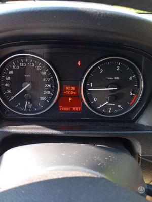 Grey BMW X1 2011 in Panevezys, with an engine capacity of 2.00 L and mileage of 273 thousand km for 6100 €, photo 8 on AUTOMOTO.COM.LV