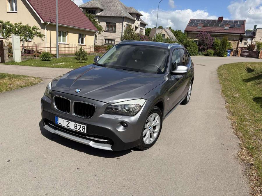 Серый БМВ Х1 2011 в Вильнюс, объемом двигателя 2.00 л и пробегом 214 тыс. км за 7200 €, фото 3 на AUTOMOTO.COM.LV