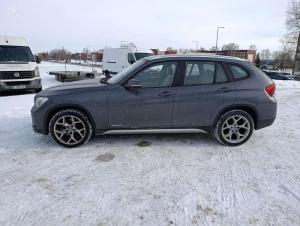 Pelēks BMW X1 2014 Alīta, ar dzinēja tilpumu 2.00 L un nobraukumu 260 tūkst. km par 3700 €, foto 4 vietnē AUTOMOTO.COM.LV